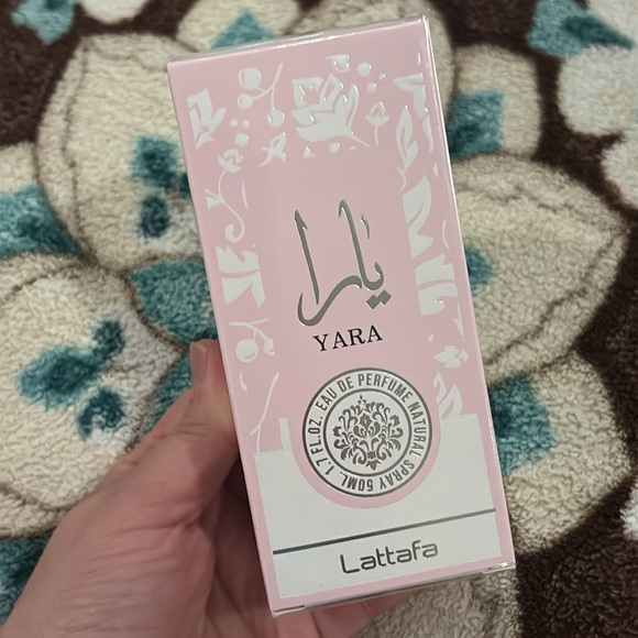 Lattafa Yara Light Pink | Other | Lattafa Yara Light Pink New 5 Mil ...